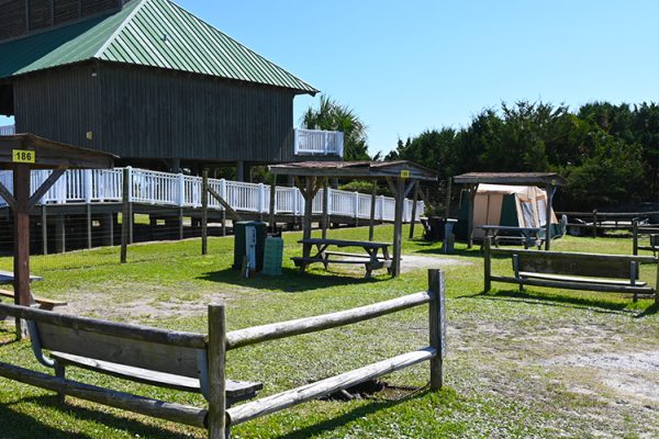 RV & Campsites – Apache Family Campground & Pier